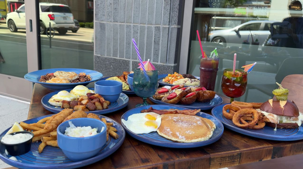 DOT BLOCK DINER